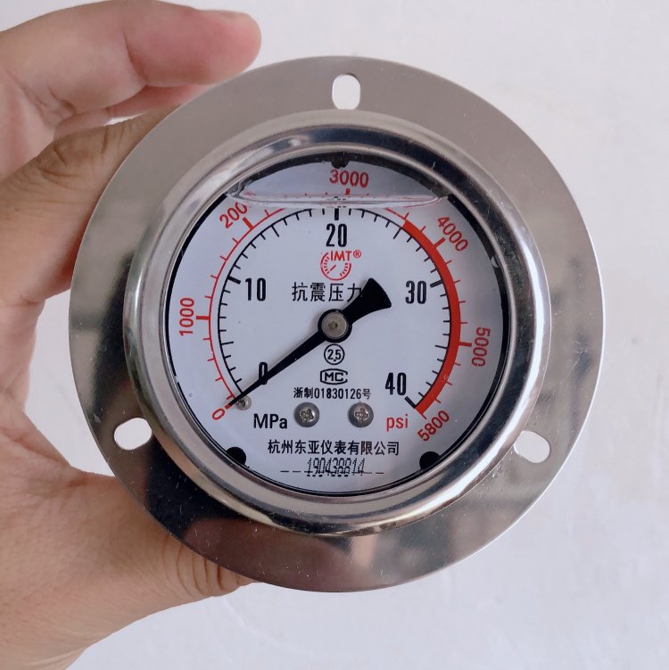 富阳油压表防震压力表YN-60ZT轴向耐震压力表40MPA杭州东亚仪表